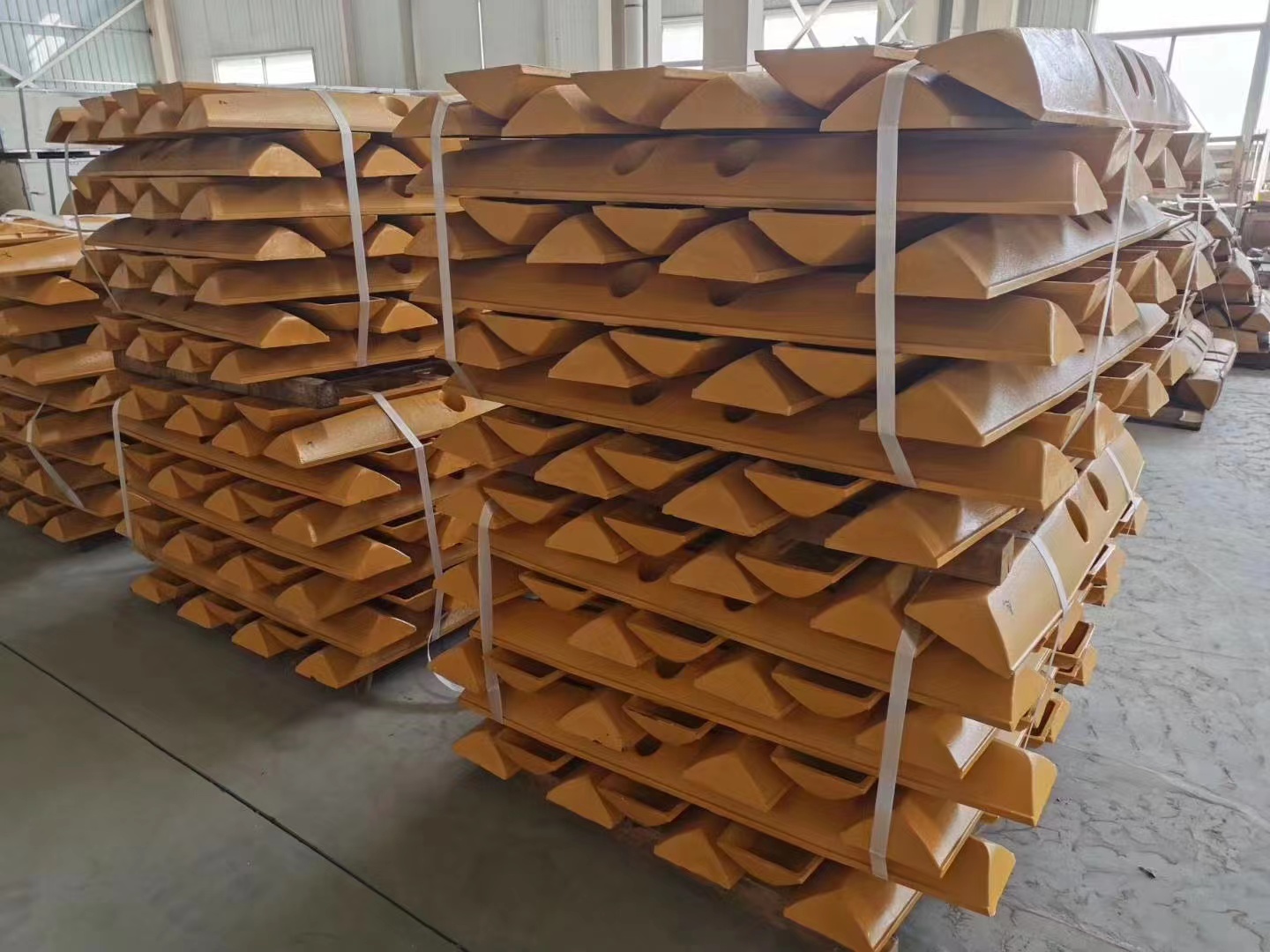 Excavator Tracks Pads Undercarriages Track Shoes for CAT312C/E311 - Buy ...